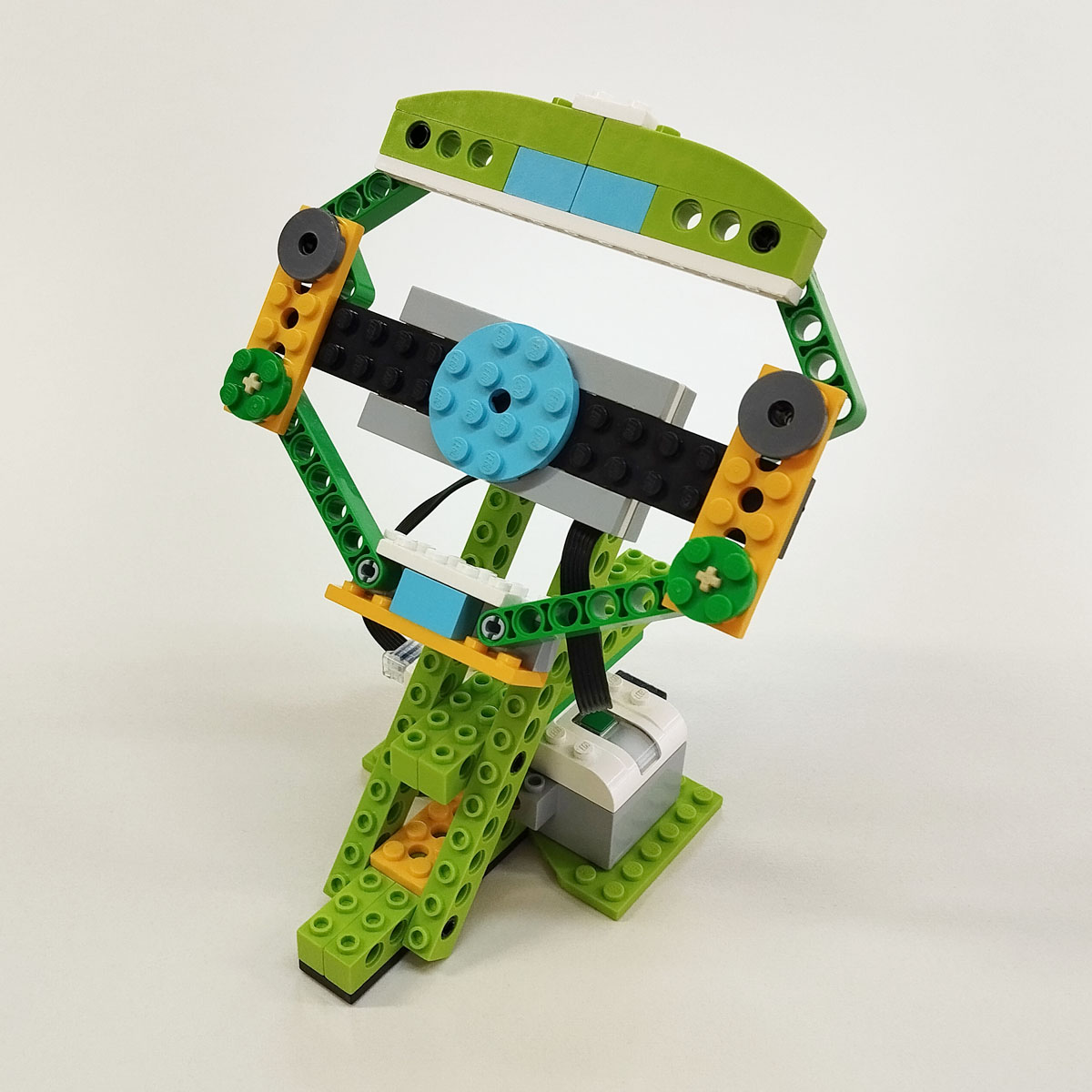 Инструкция Lego wedo + Scratch: Гоночная игра с рулём (1066)