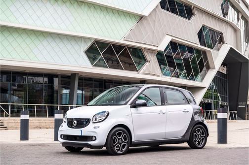 Аренда автомобиля Smart Forfour (4х местный) в Калининграде | Trip Rent