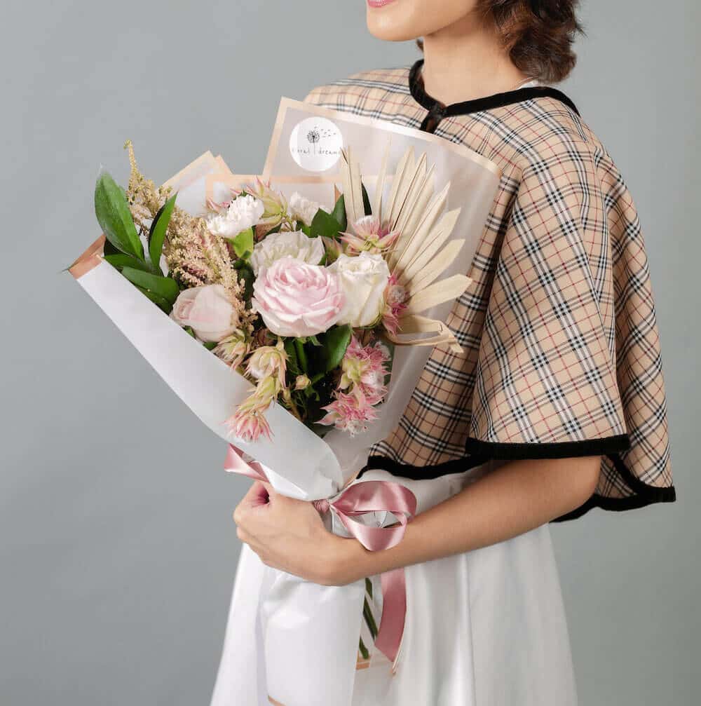 Flower bouquet "Ariella"