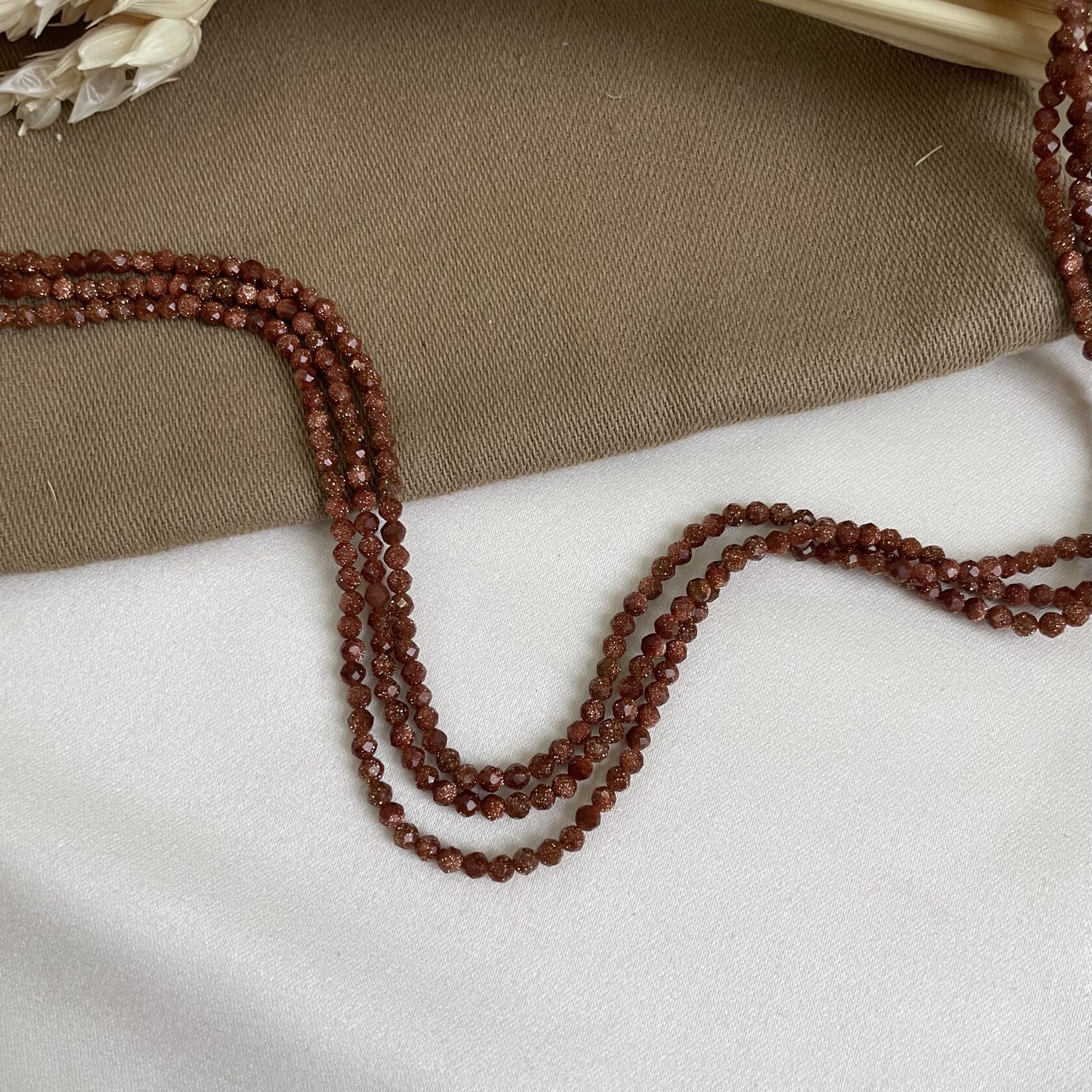 Авантюрин коричневый шар огранка 3 мм, нитка 37-39 см