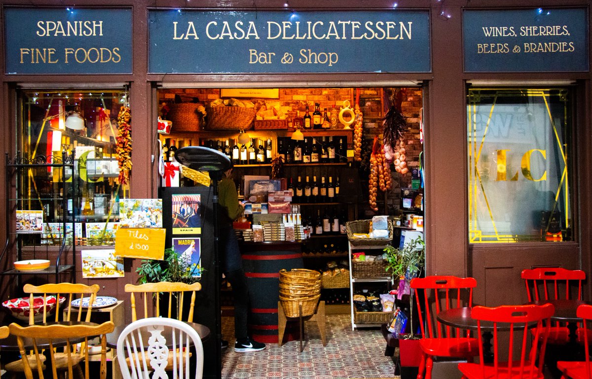 La Casa Delicatessen