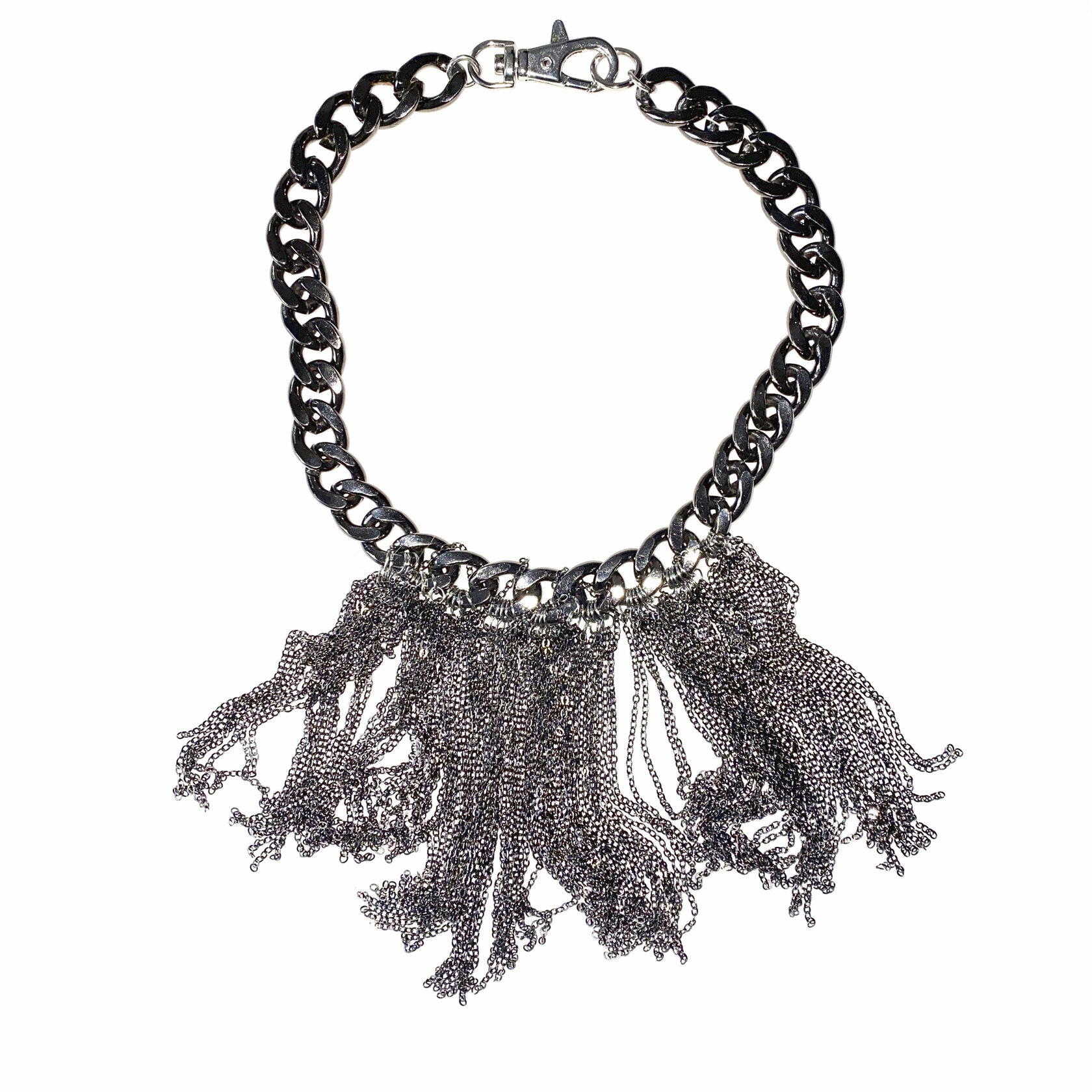 колье с мелкими цепочками