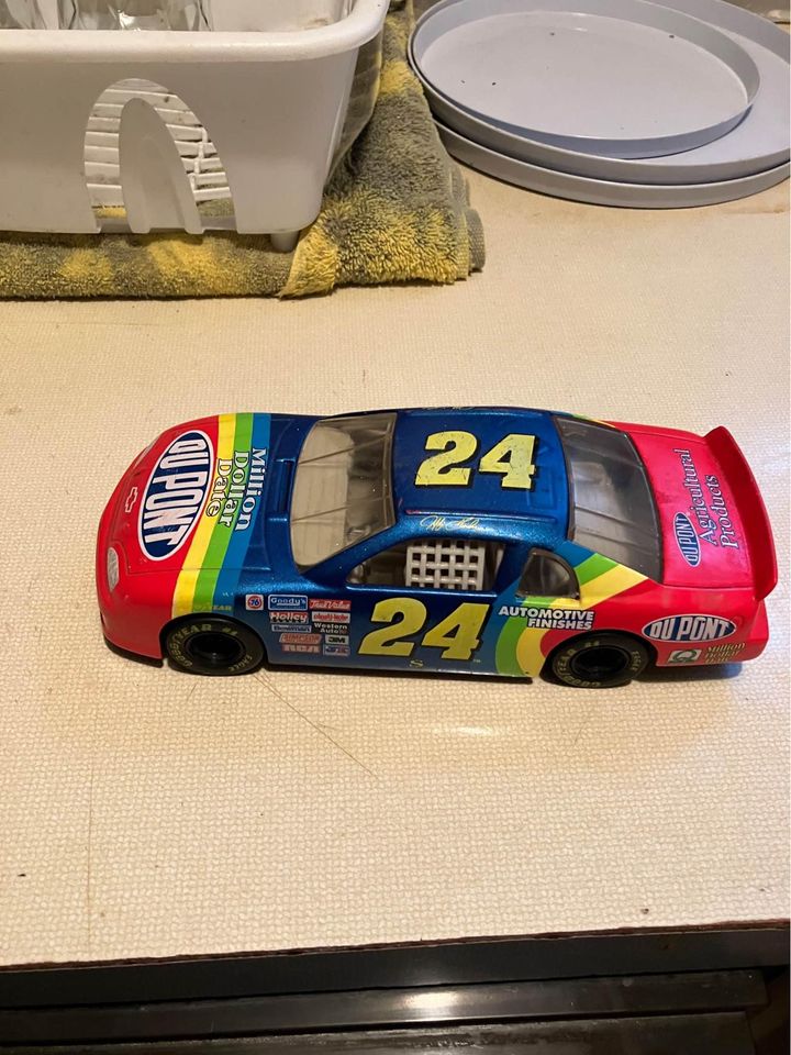 Jeff Gordon 1998 Hasbro 1/24 Toy car