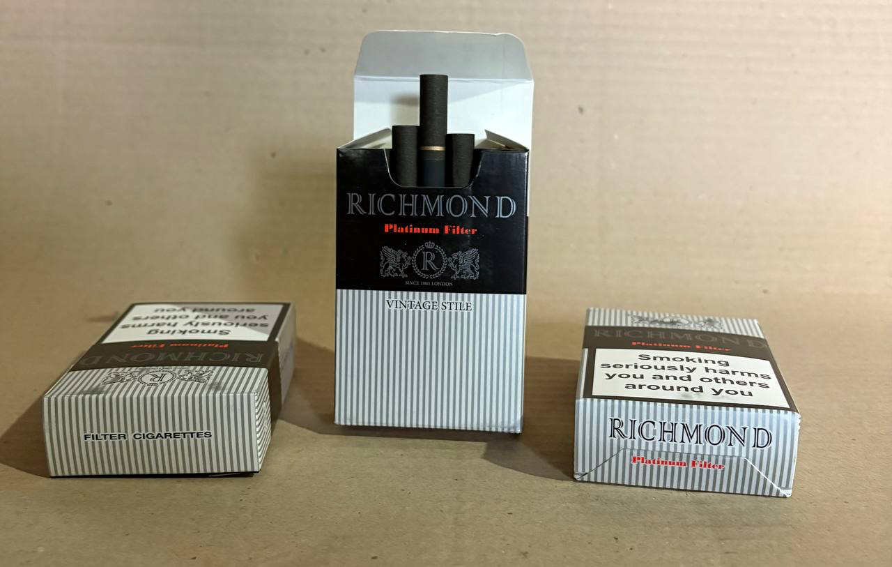 Richmond (сигарети з фільтром) чорна гільза
