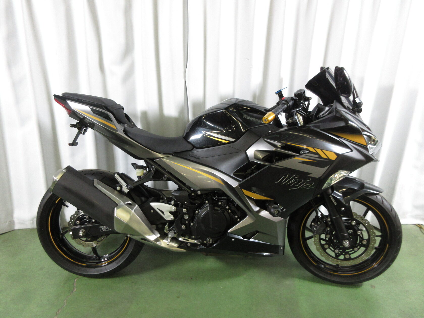 Kawasaki Ninja 400 for sale in Dubai