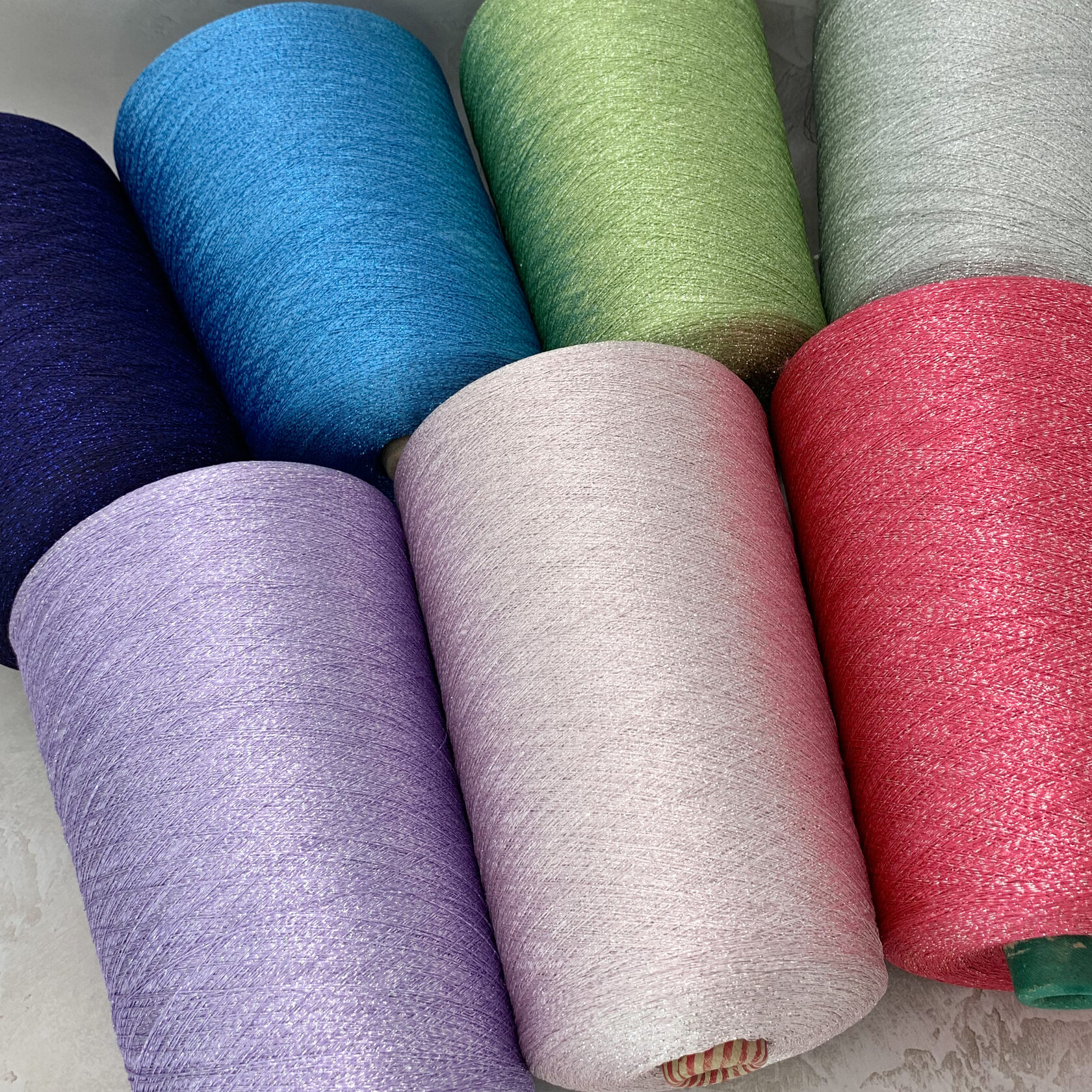 E.Miroglio арт. Glare - 80% вискоза 10% люрекс 10%полиэстер 2300м/100гр