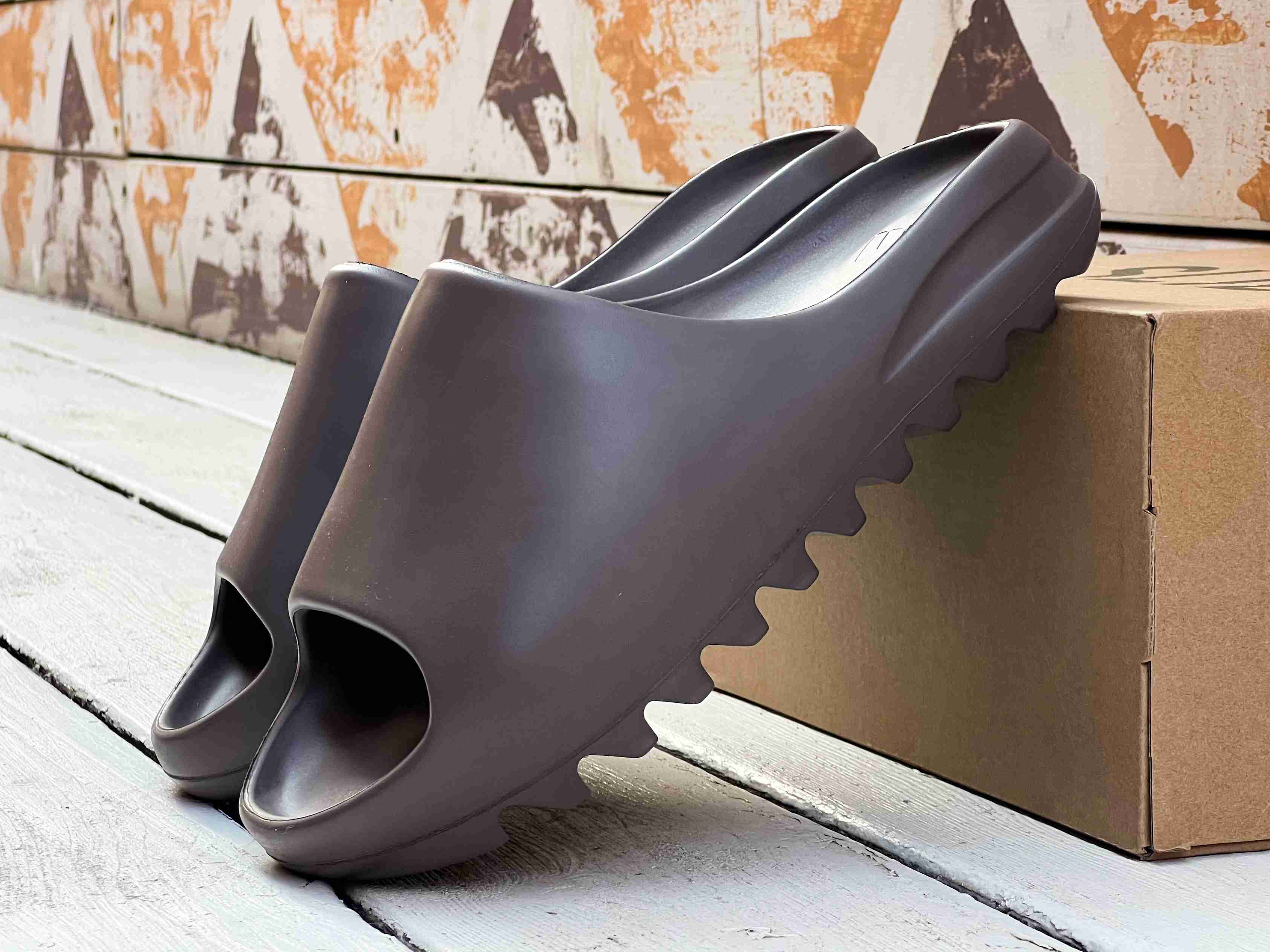 Adidas Yeezy Slide Soot