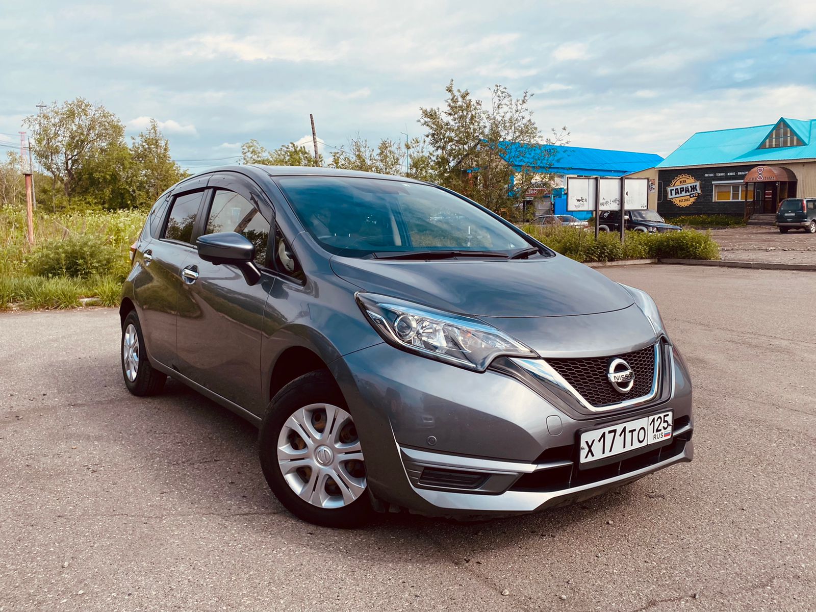 Nissan NOTE 4wd