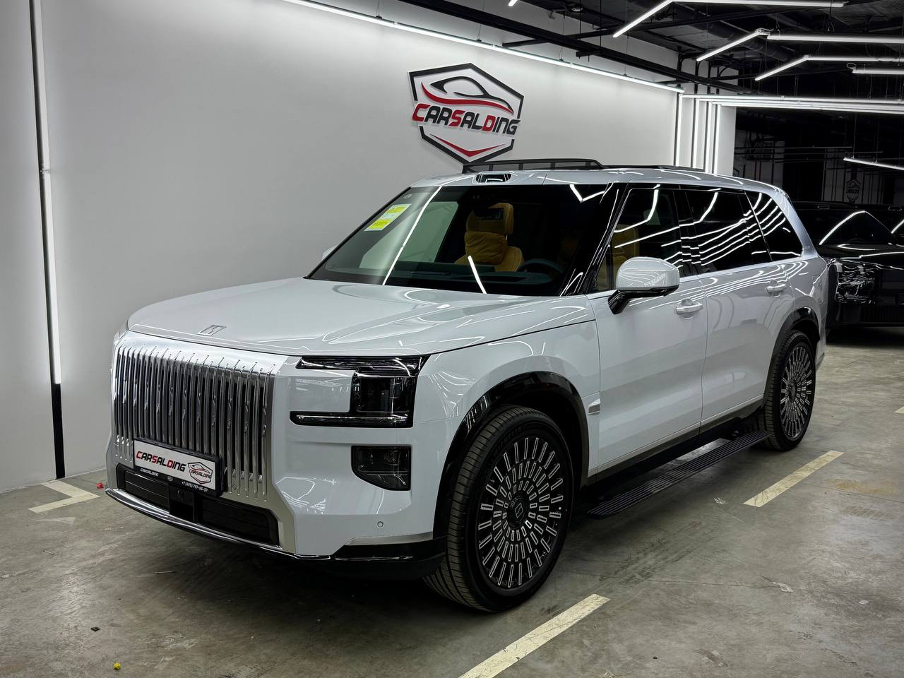 ZEEKR 9X MAX, гибрид, серебристый - 12.505.000 руб