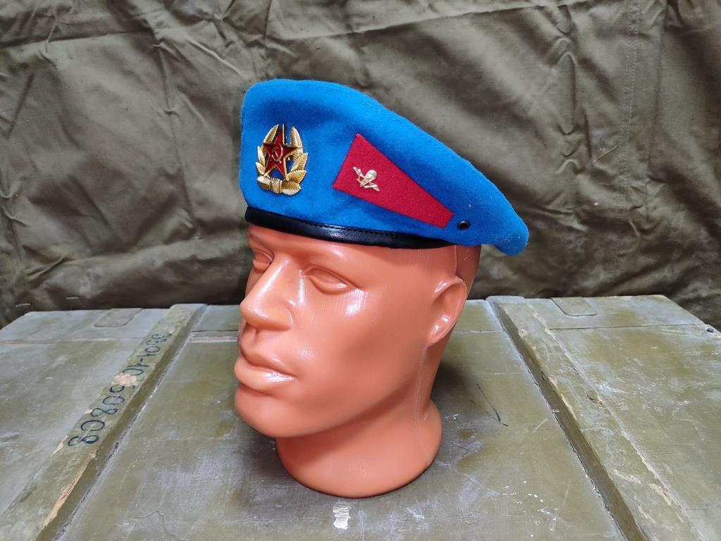 Soviet Russian Airborne VDV Margelov Blue Beret Hat cockad, Original ...