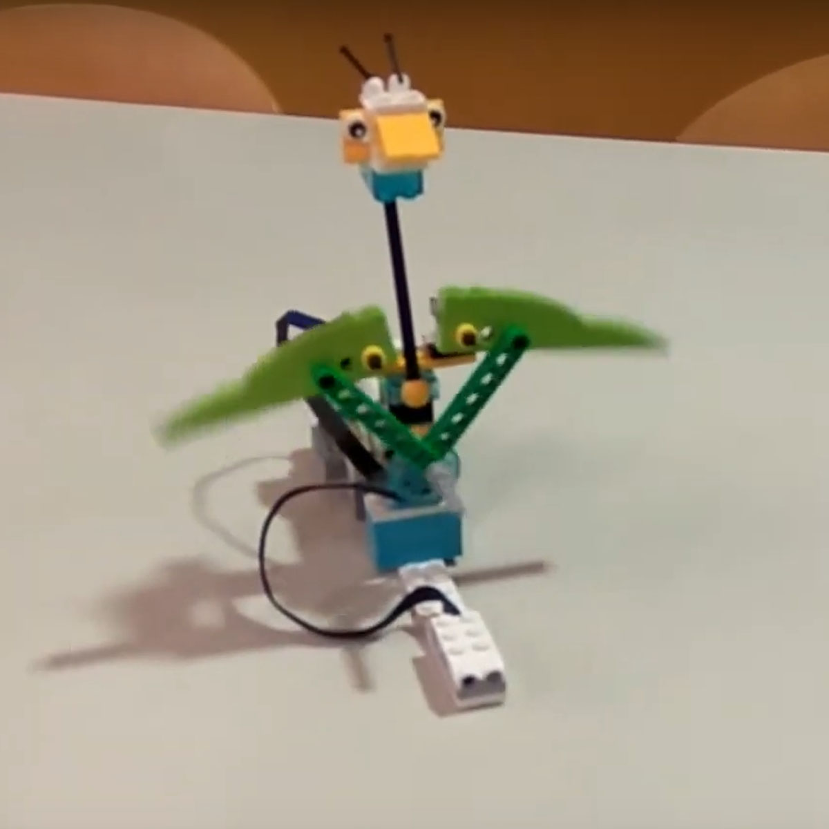 Инструкция Lego wedo: Птица (1569)