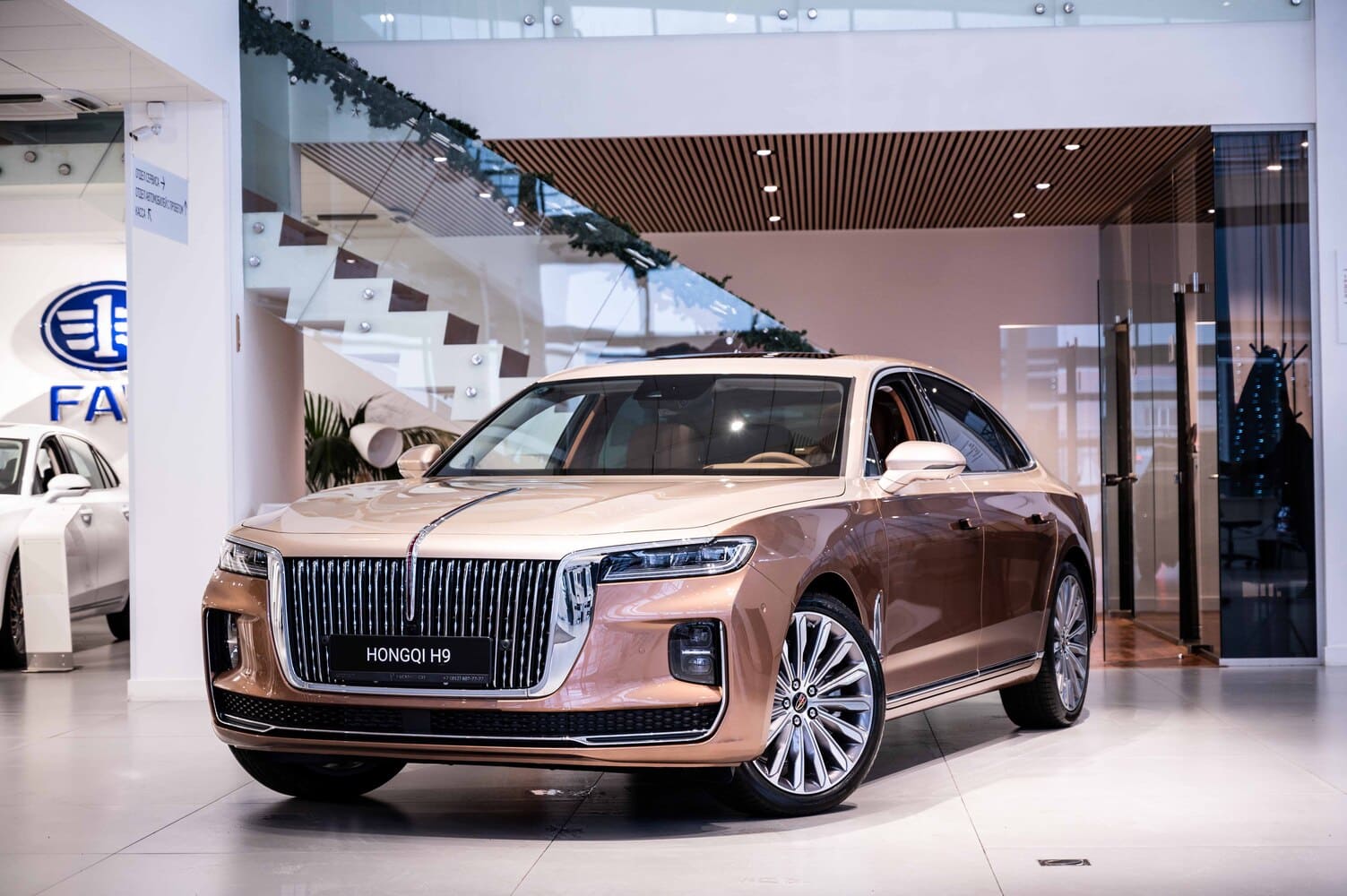 Купить HONGQI H9 | Официальный дилер Автополе