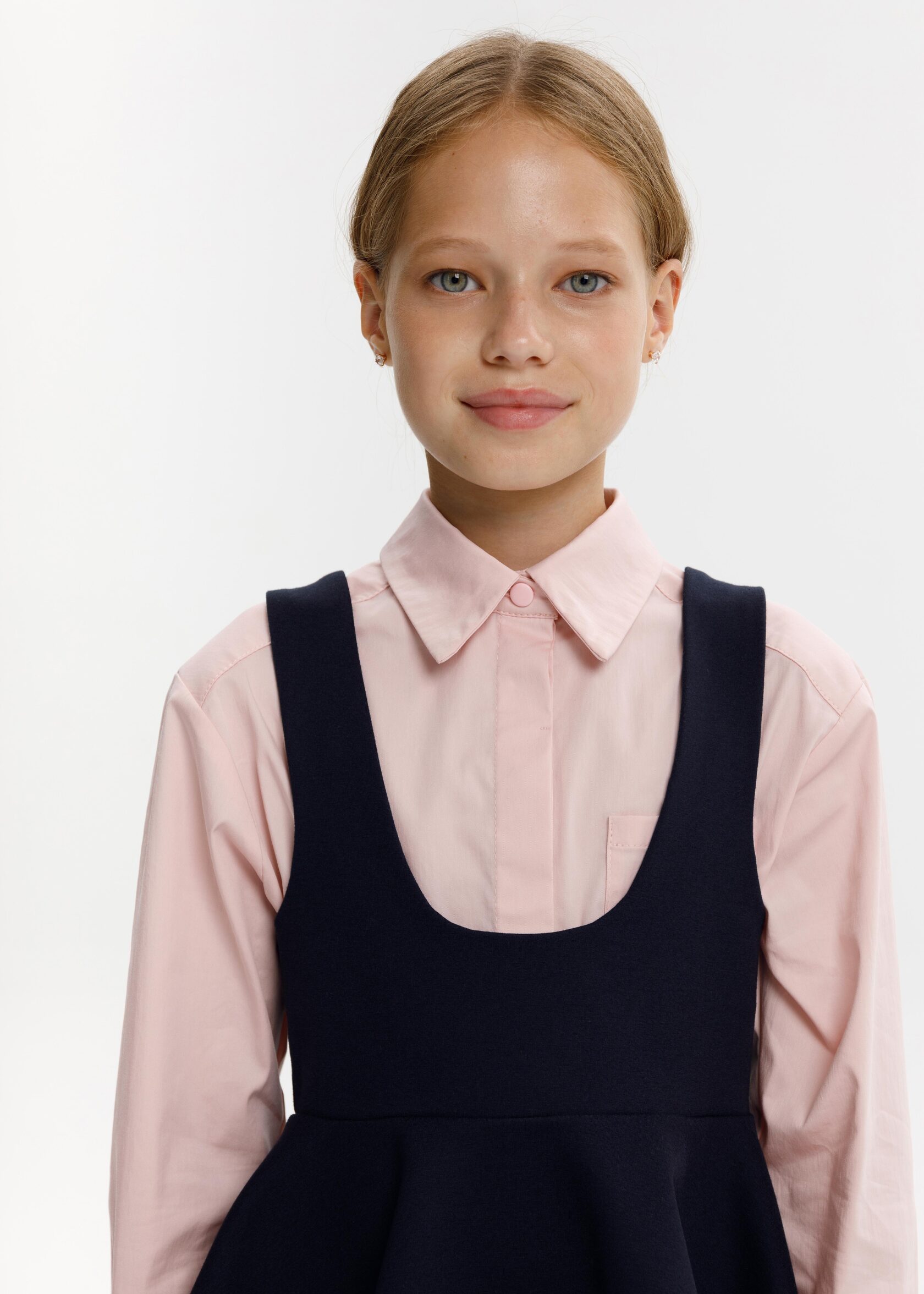 Жилет с баской, застежка по спинке