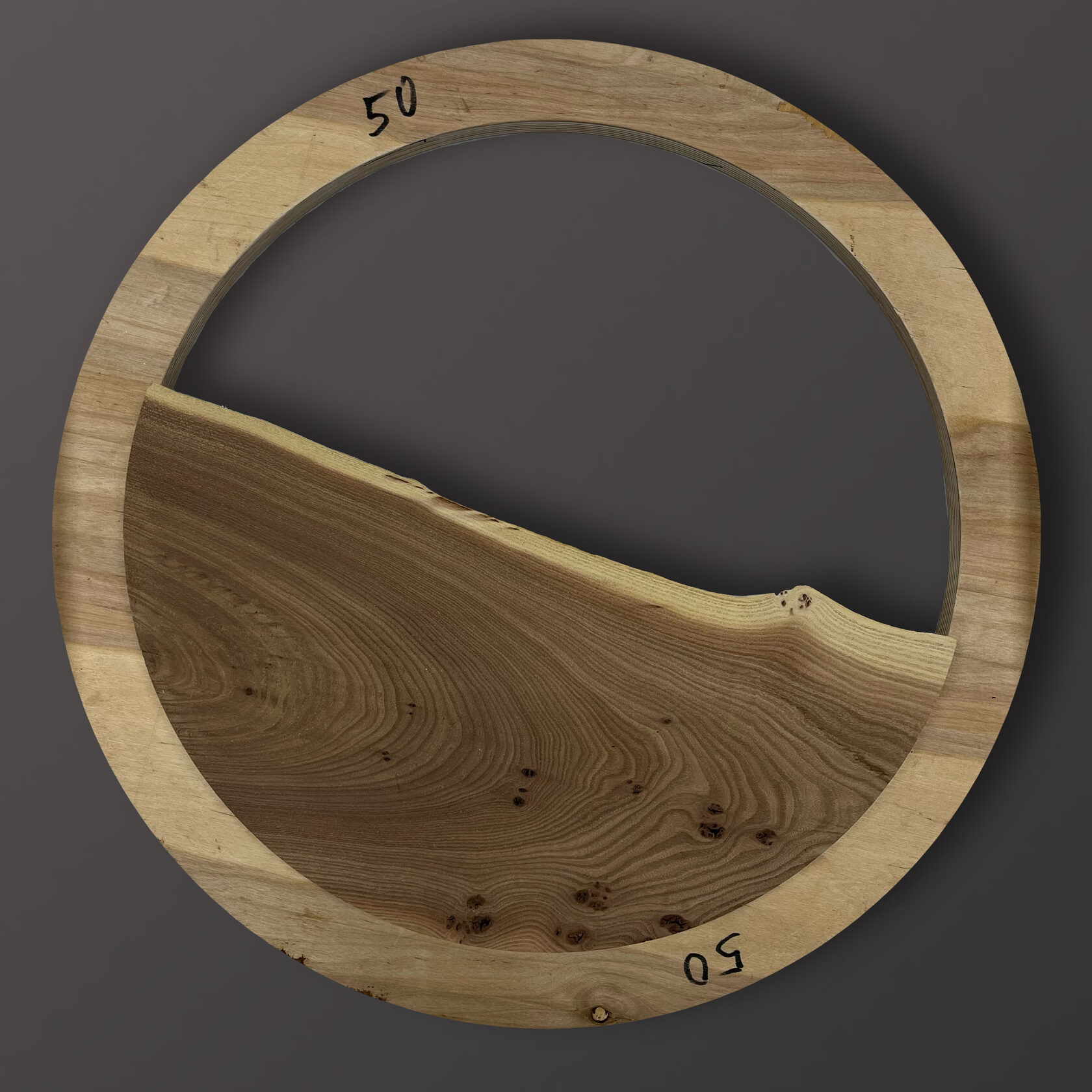 Заготовка круглая для столешницы Карагач 044-К