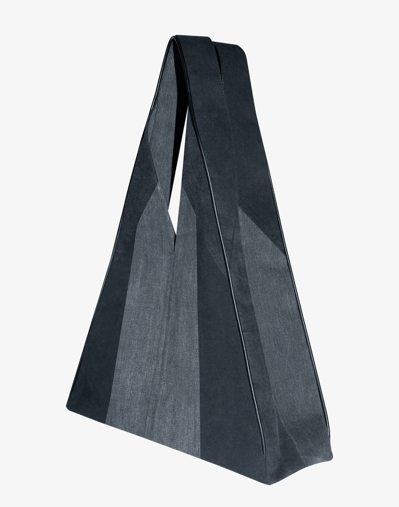 Треугольная сумка Не просто вещь