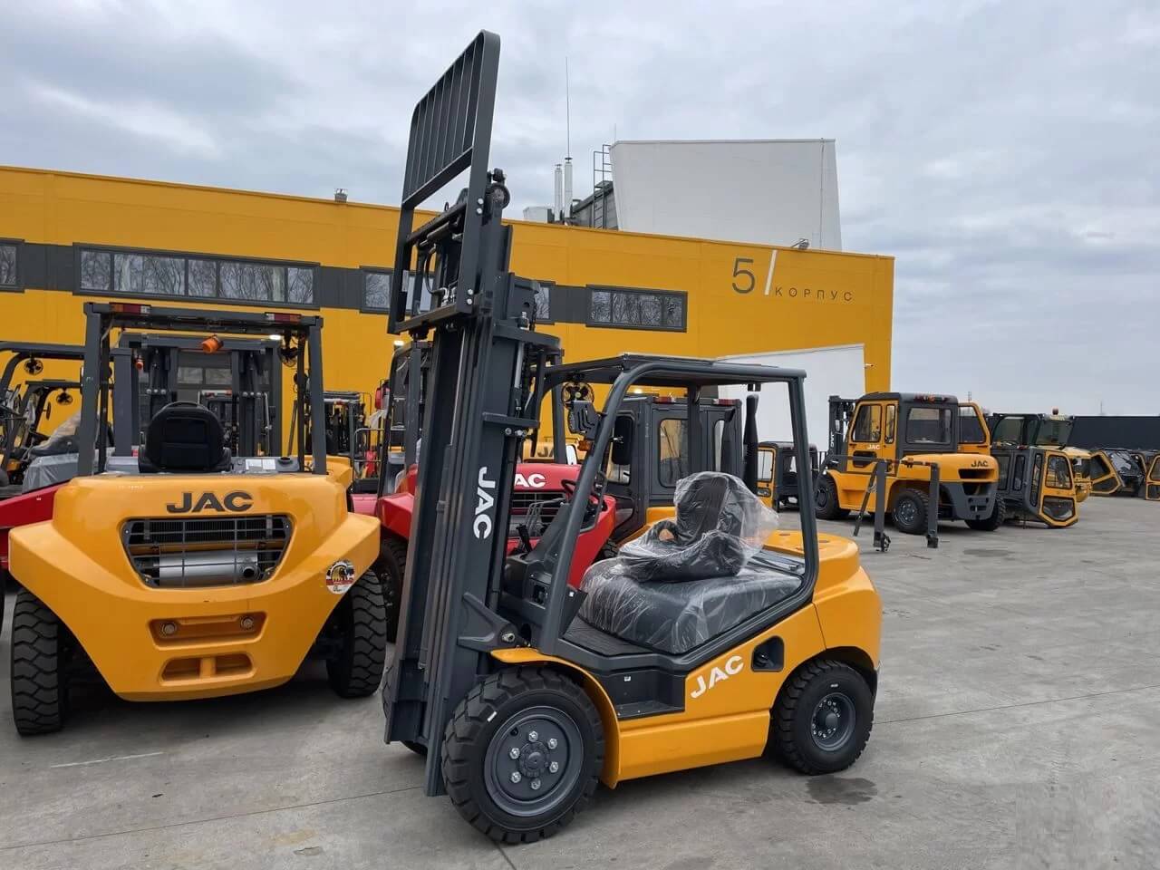 Вилочный дизельный погрузчик JAC CPCD30J (3 тонны) | JAC-CPCD.RU