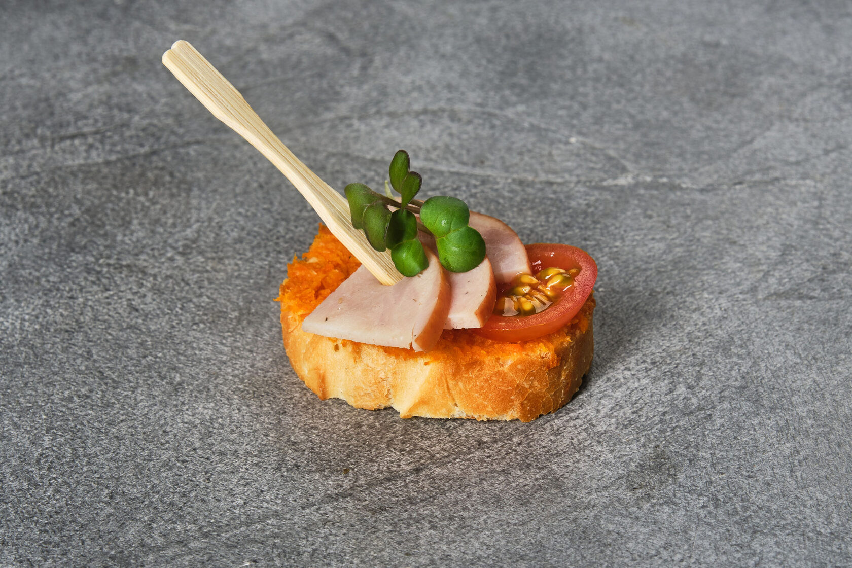 Кростини с курочкой