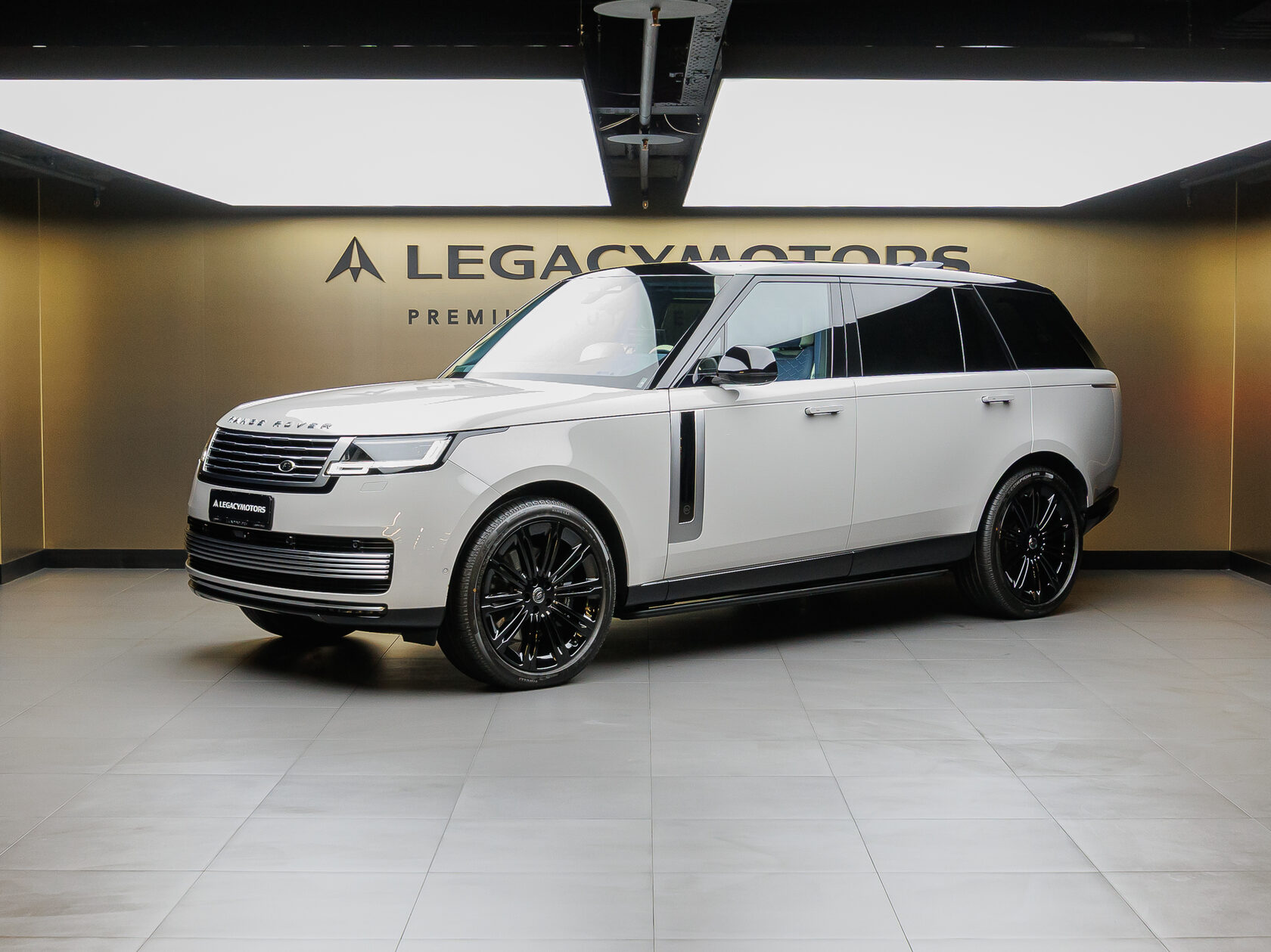 Range Rover P615 SV Long 4.4 AT. 2025 Купить новый Серый Borasco Grey ...
