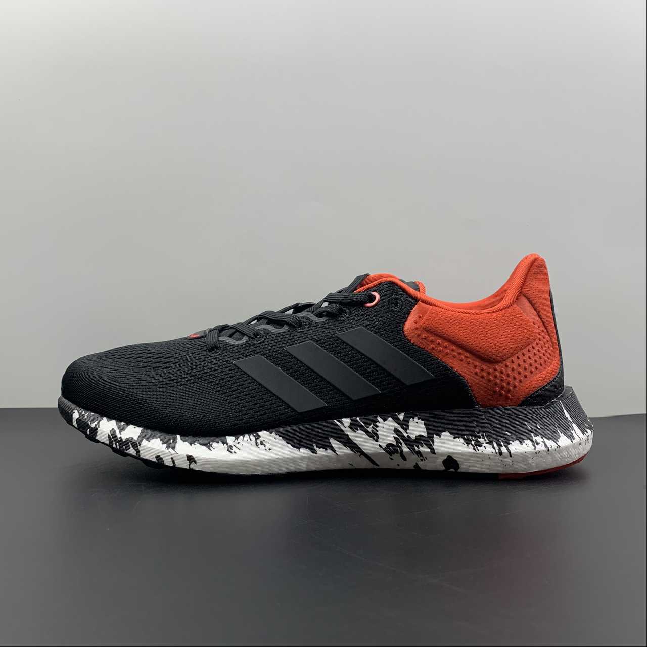 Кроссовки для бега Adidas PureBoost 21 купить - ProfiBoots.ru
