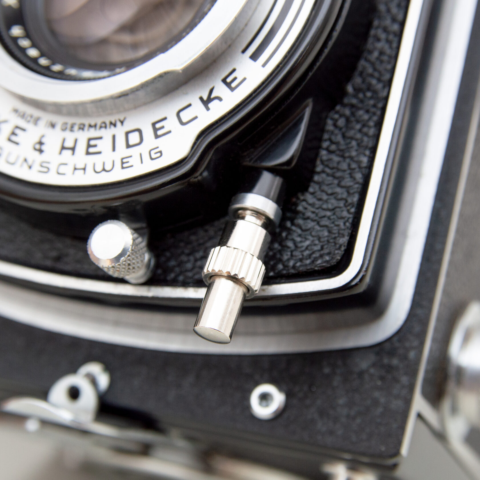 Rolleicord shutter release pin for the cable release socket