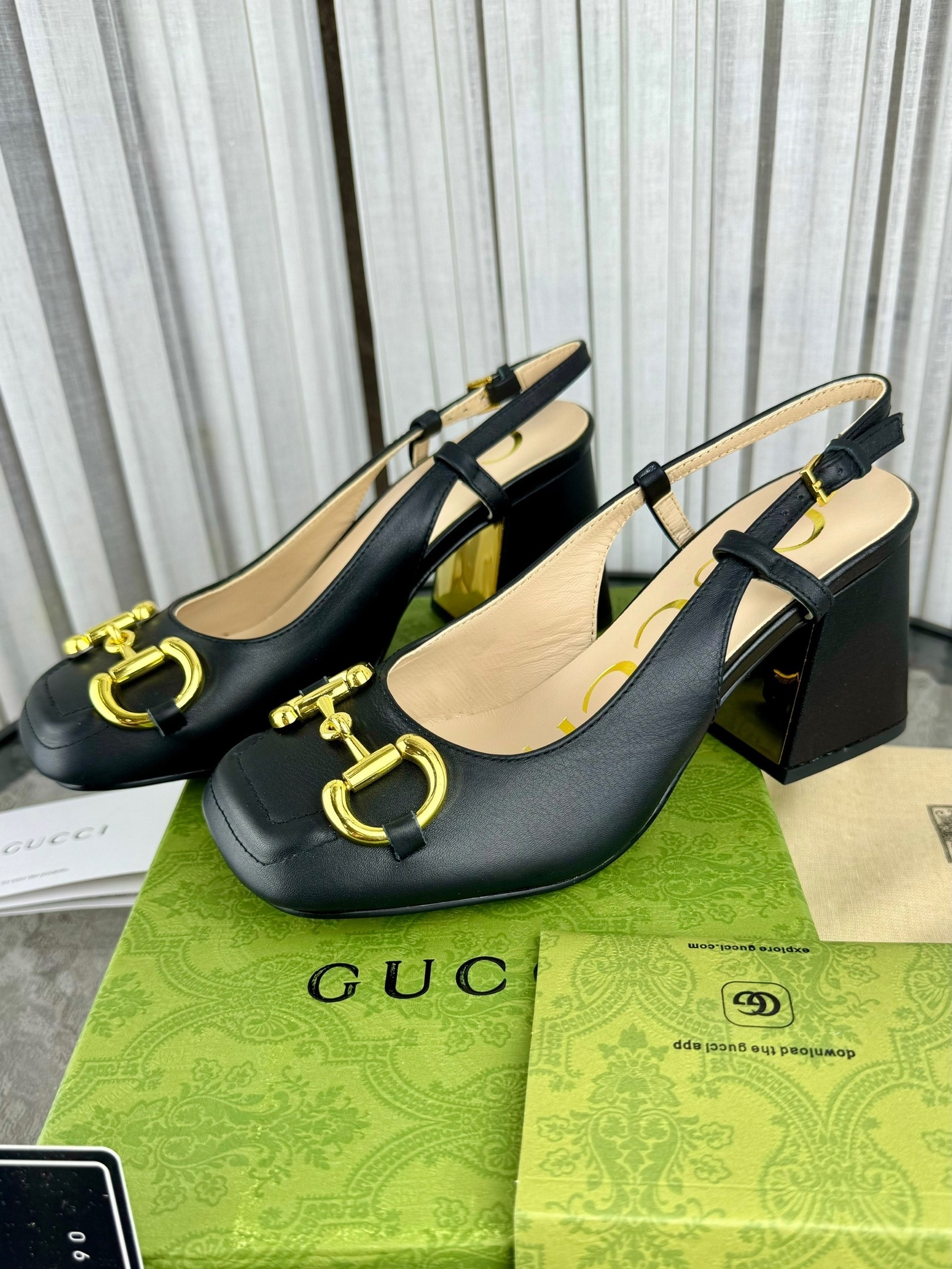 Туфли женские на широком каблуке