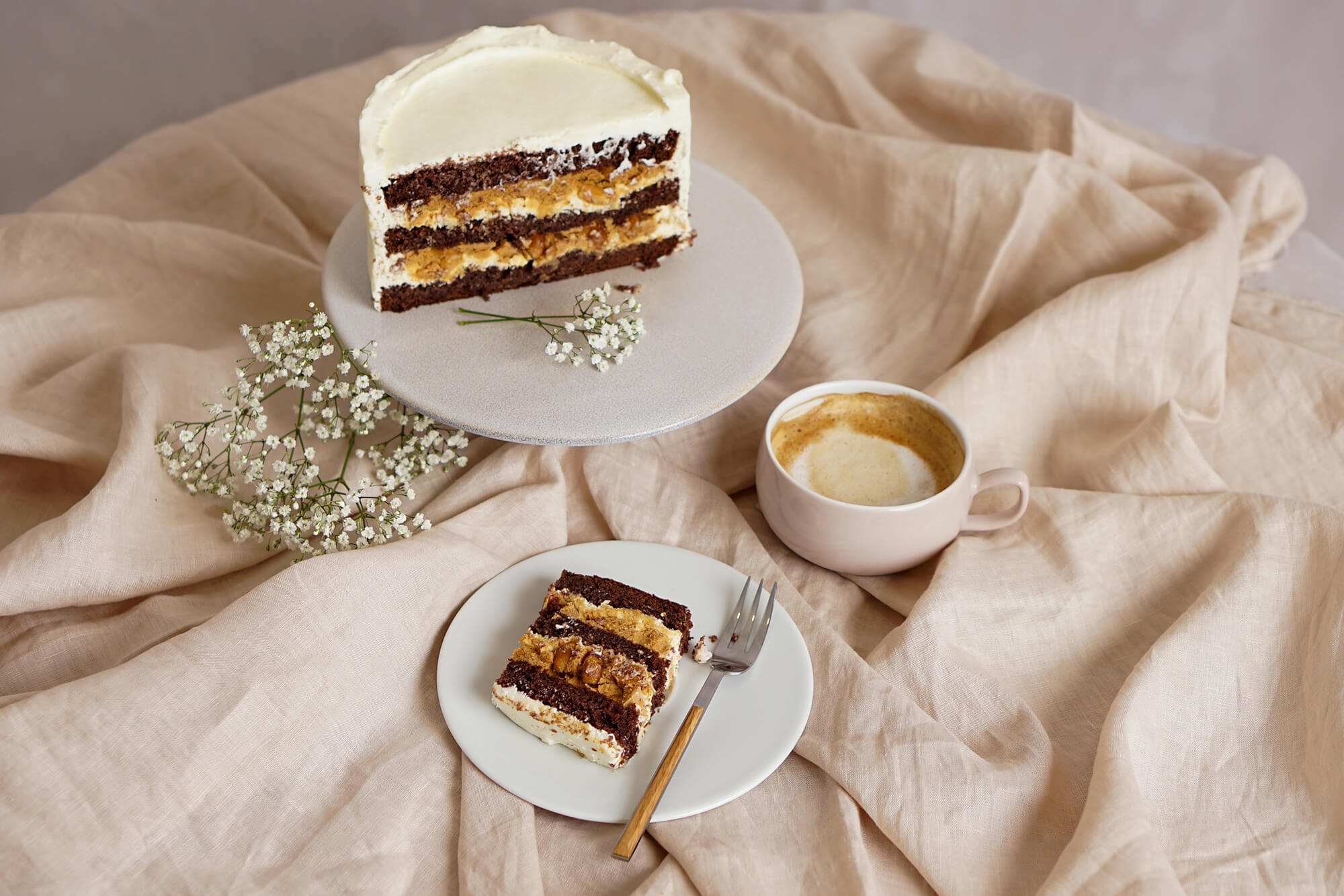 Bento Cake with snickers filling