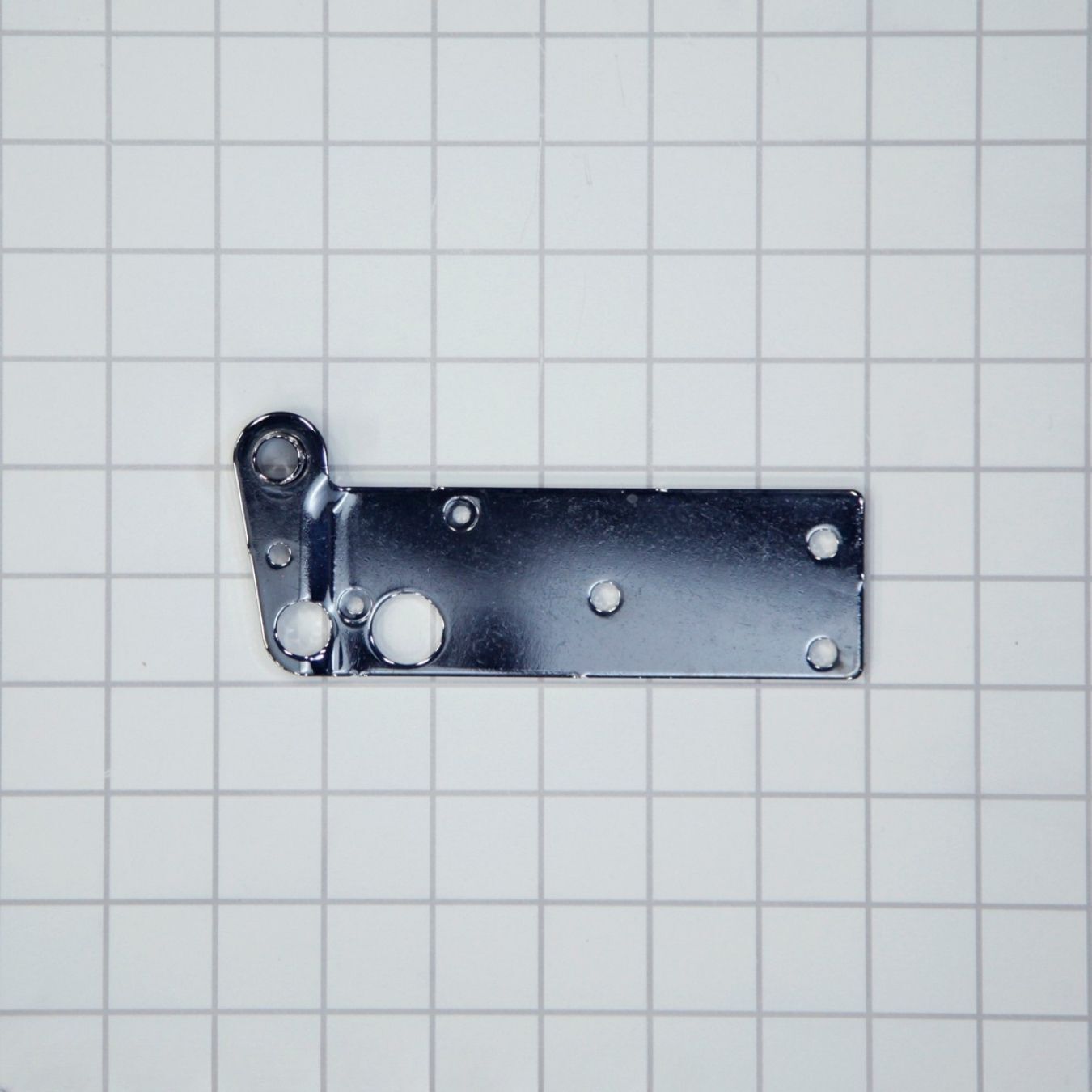 Sub-Zero RH Upper Hinge 7006418