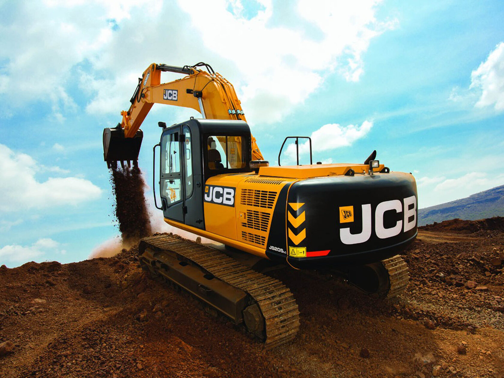 Гусеничный экскаватор JCB JS205