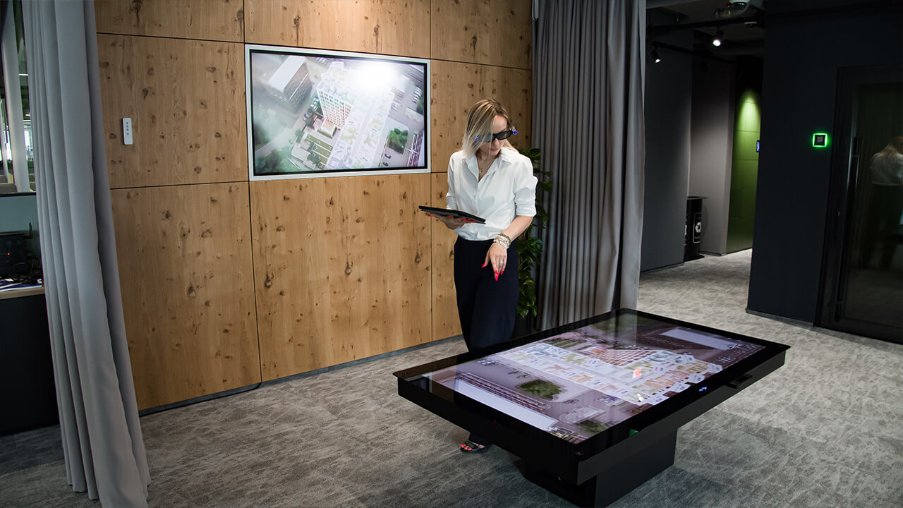 From Sci-Fi Dream to Reality: 65-inch holographic display for an XR ...