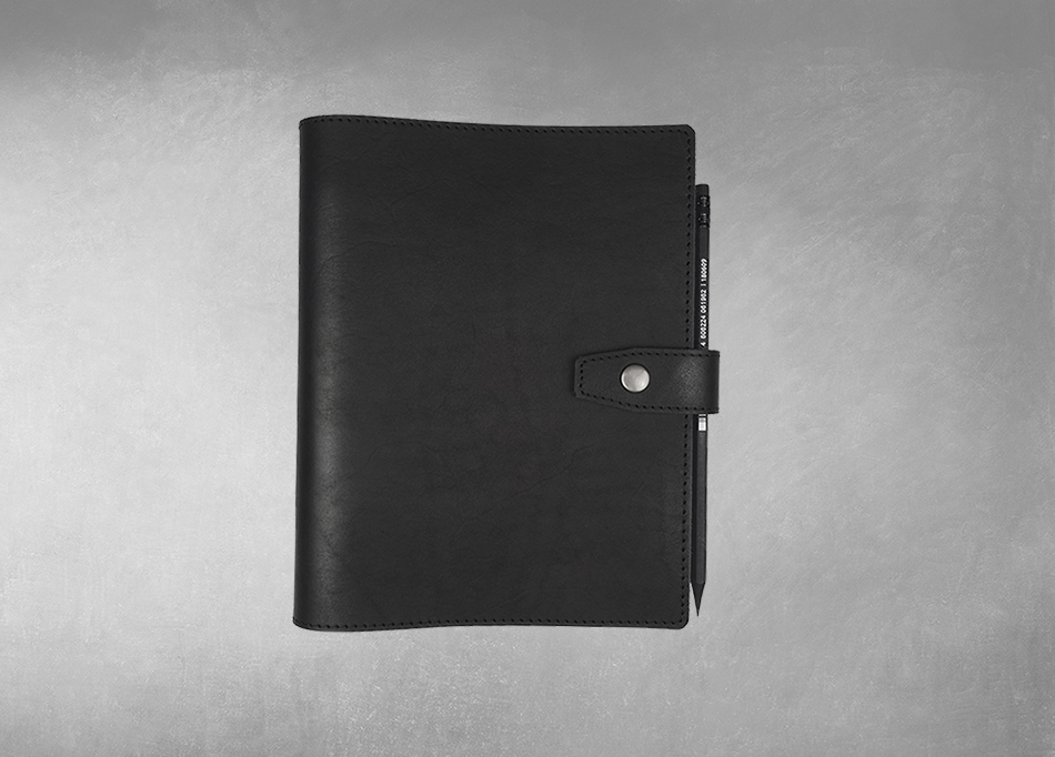 Кожаные блокноты со сменными блоками на кнопке на резинке скетчбуки ежедневники