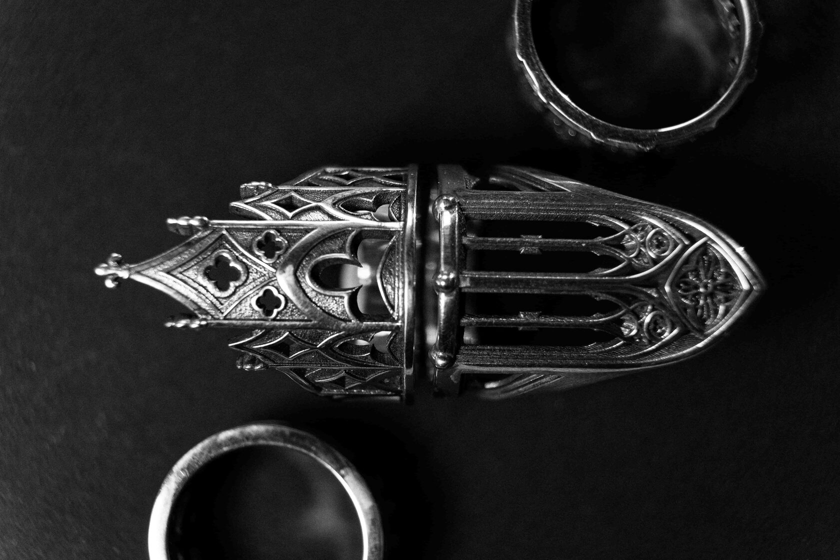 Artery Jewelry Готика