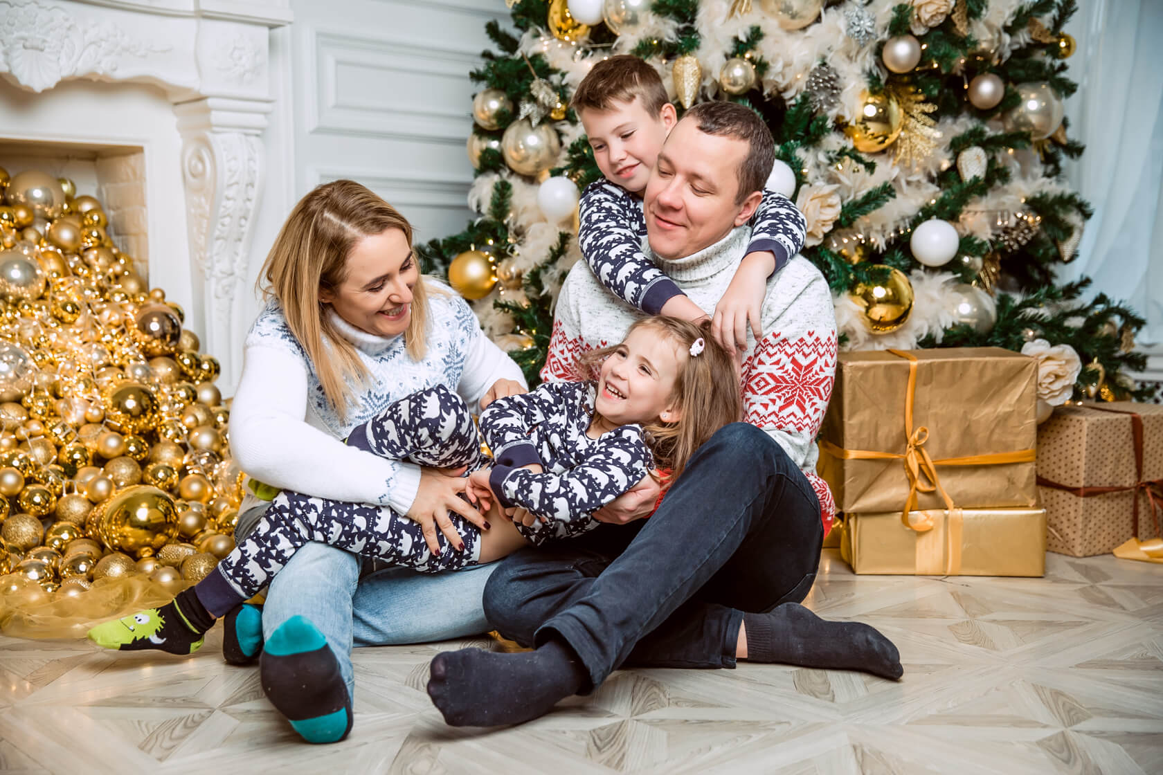 Новогодние фотосессии в студии с макияжем и одеждой! Акция! Макияж и ...