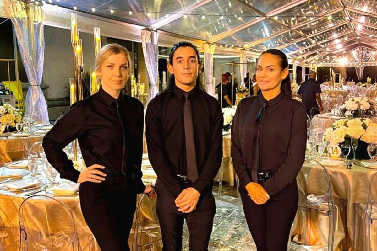 How to Hire Weddings Servers in Miami | Julia Valler Event Staffing