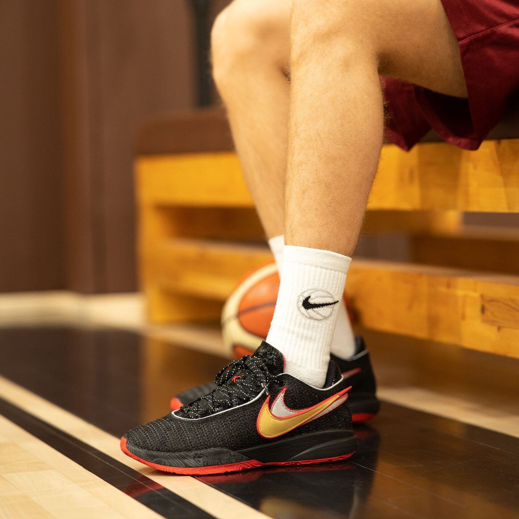 Nike LeBron XX: Обзор баскетбольных кроссовок