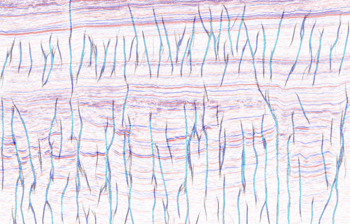 #14: AI based interpretation of multiscale fault systems
