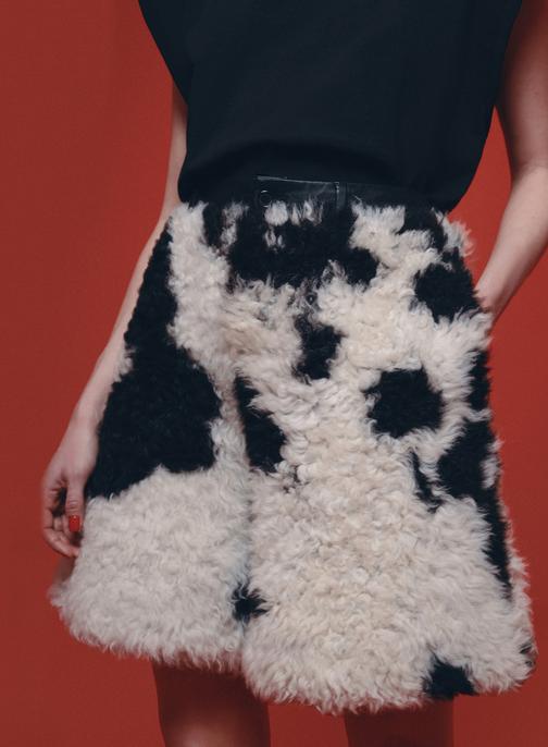 Купить пятнистые бермуды из овчины Тиградо - Arligent