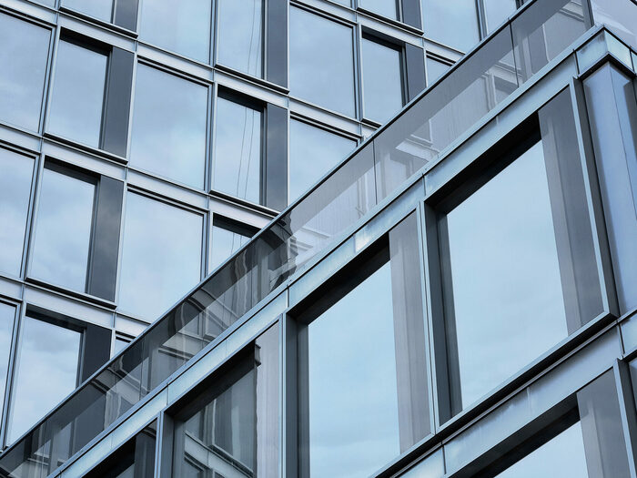 Larta Glass - architectural, residential and interior glass