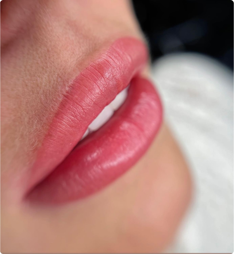 Blakit - студия пирсинга и татуировок в Могилёве