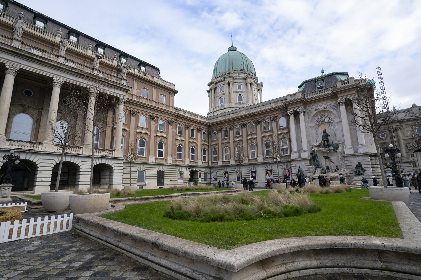 Fountain of King Matthias: A Regal Masterpiece in Budapest