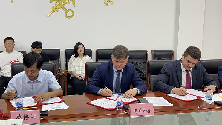 REC’s Made in Russia store and exhibition space in Tianjin, China.