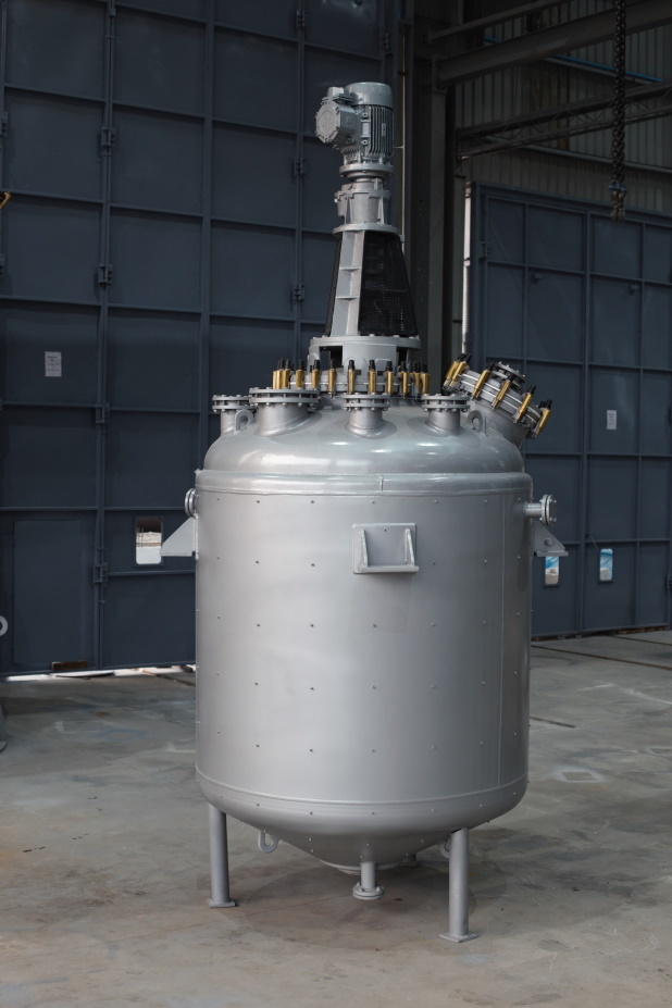 Стальные эмалированные реакторы DIN 28136, тип АE, BE, CE