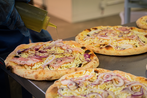 Menu | FIZZA - Fresh Pizza in 3 Minutes!