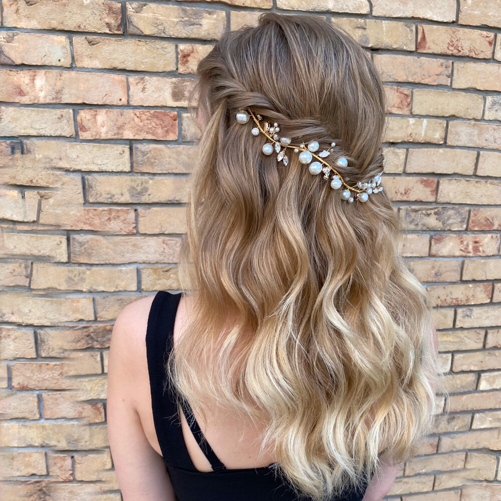 Curls and easy hairstyles course