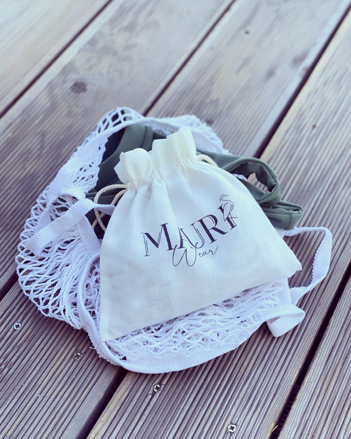 MAURI WEAR. Контакты