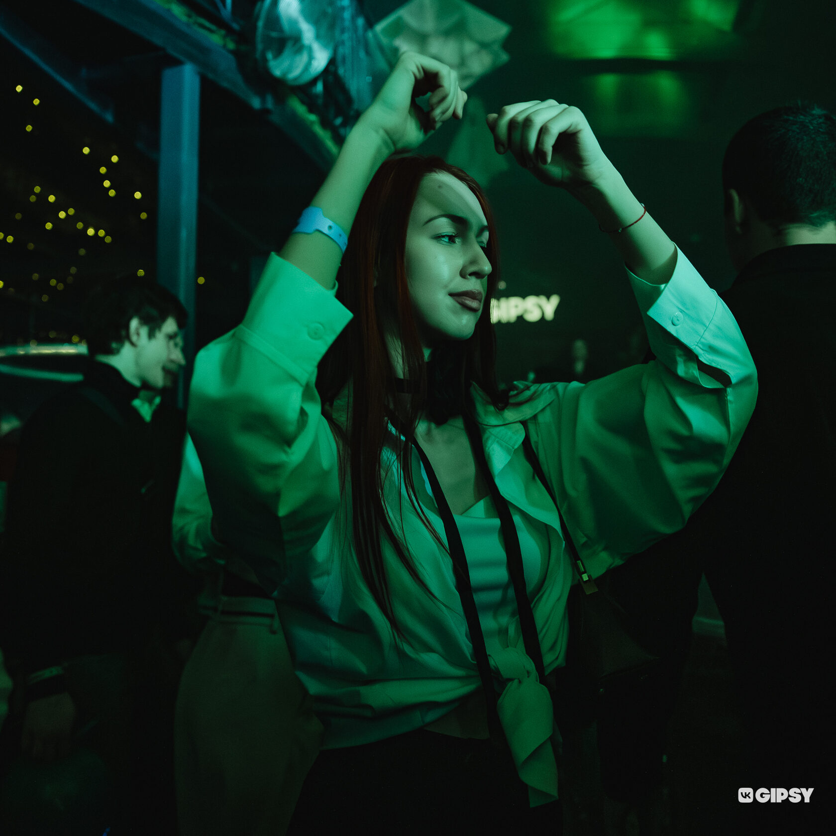 Фотоотчёт концерта ВИНТАЖ в бар клубе VK Gipsy. 13.12.2024