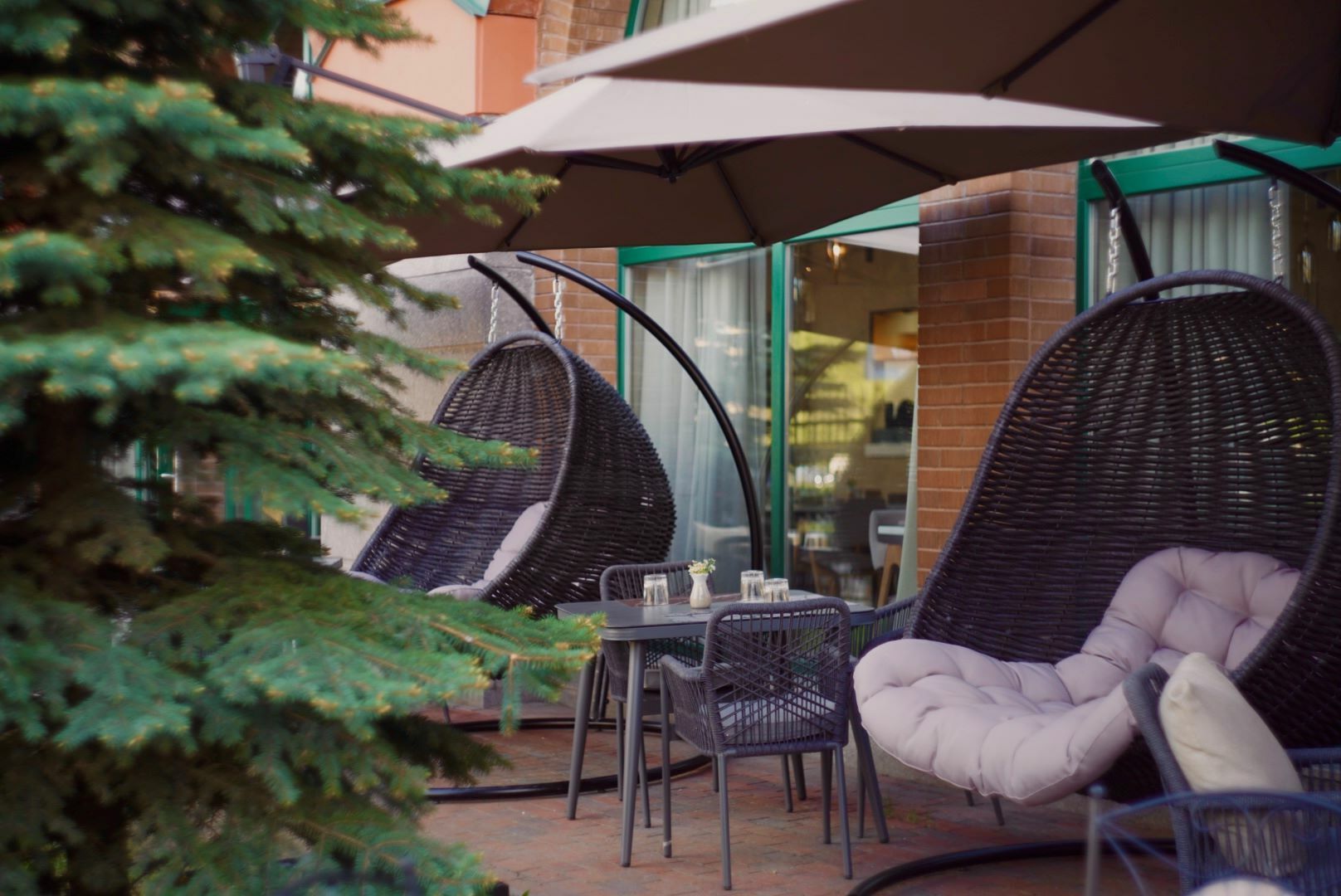 Settlers: Restaurant & Bar