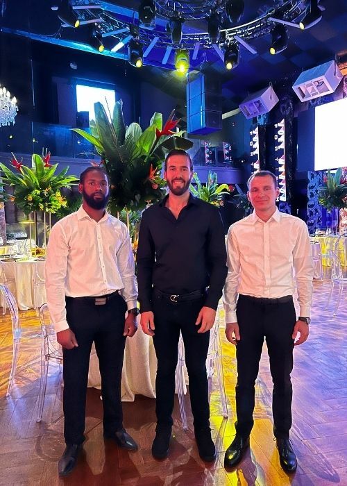 5 Reasons Why You Should Hire Event Waitstaff from Hospitality Staffing ...