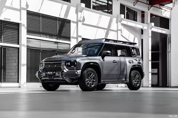 На автосалоне в Шанхае представили новый JETOUR Traveler Star Guardian ...