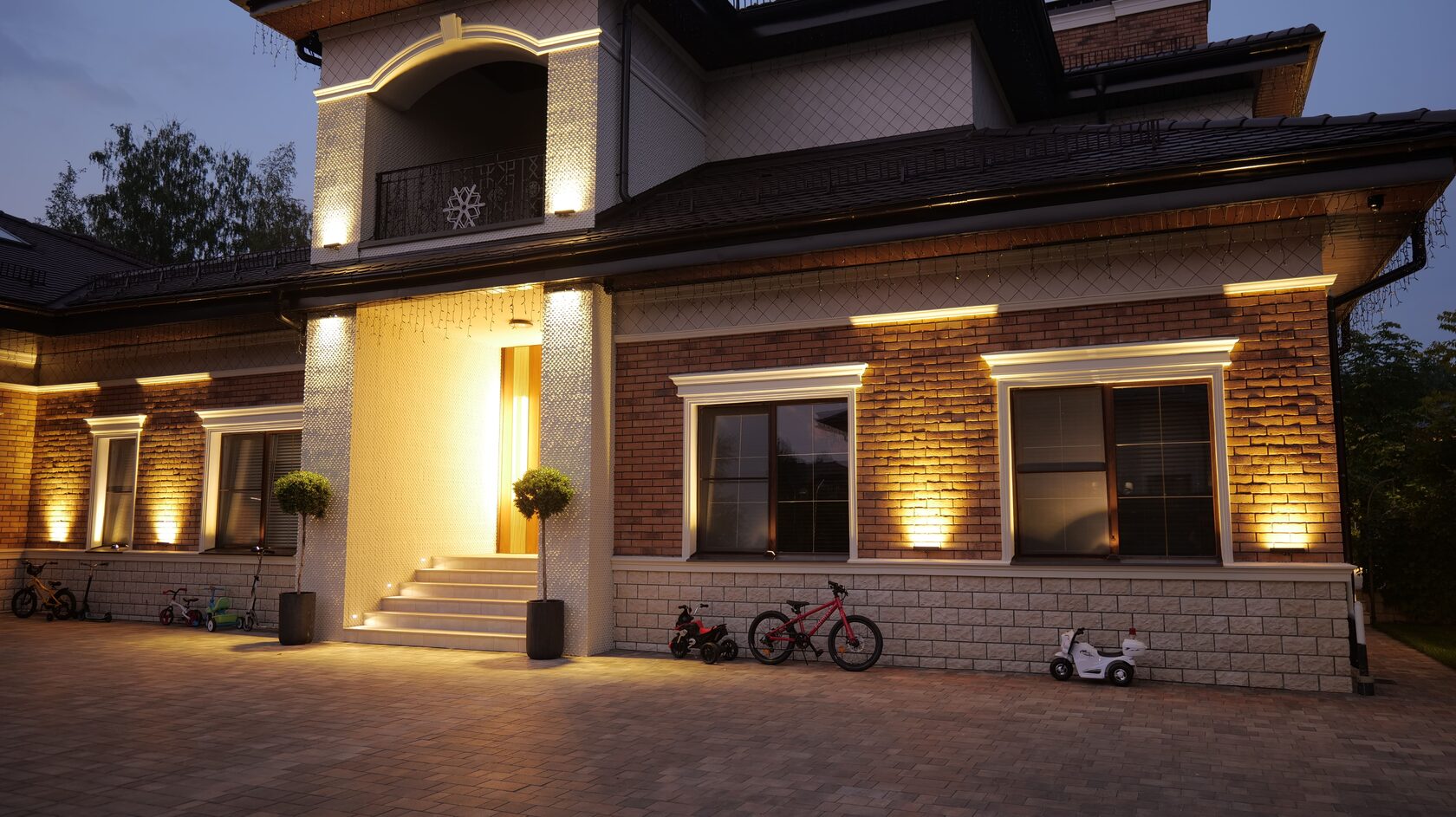 Подсветка коттеджа | идеи и рекомендации для уличного освещения коттеджа