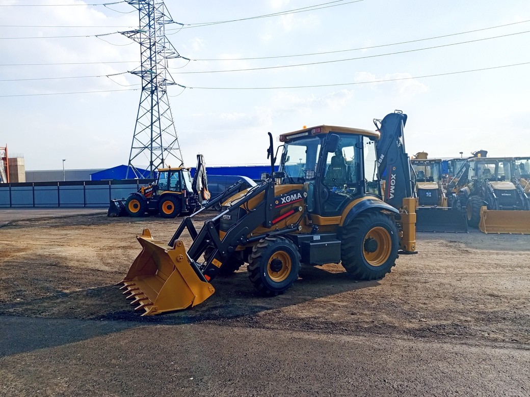 Экскаватор-погрузчик XGMA XG765N (Новая версия)